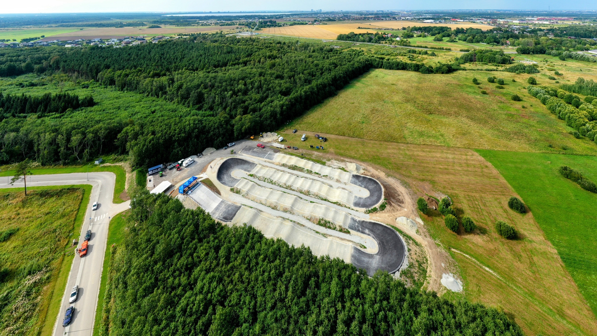 BMX Tallinn avab Uuesalus kogukonnaga ehitatud BMX-krossi raja - BMX Tallinn